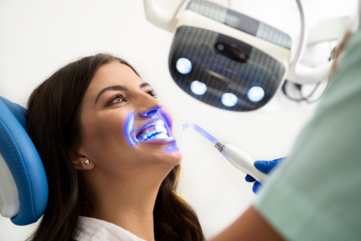 Tooth Discoloration Diagnosis & Whitening Guide